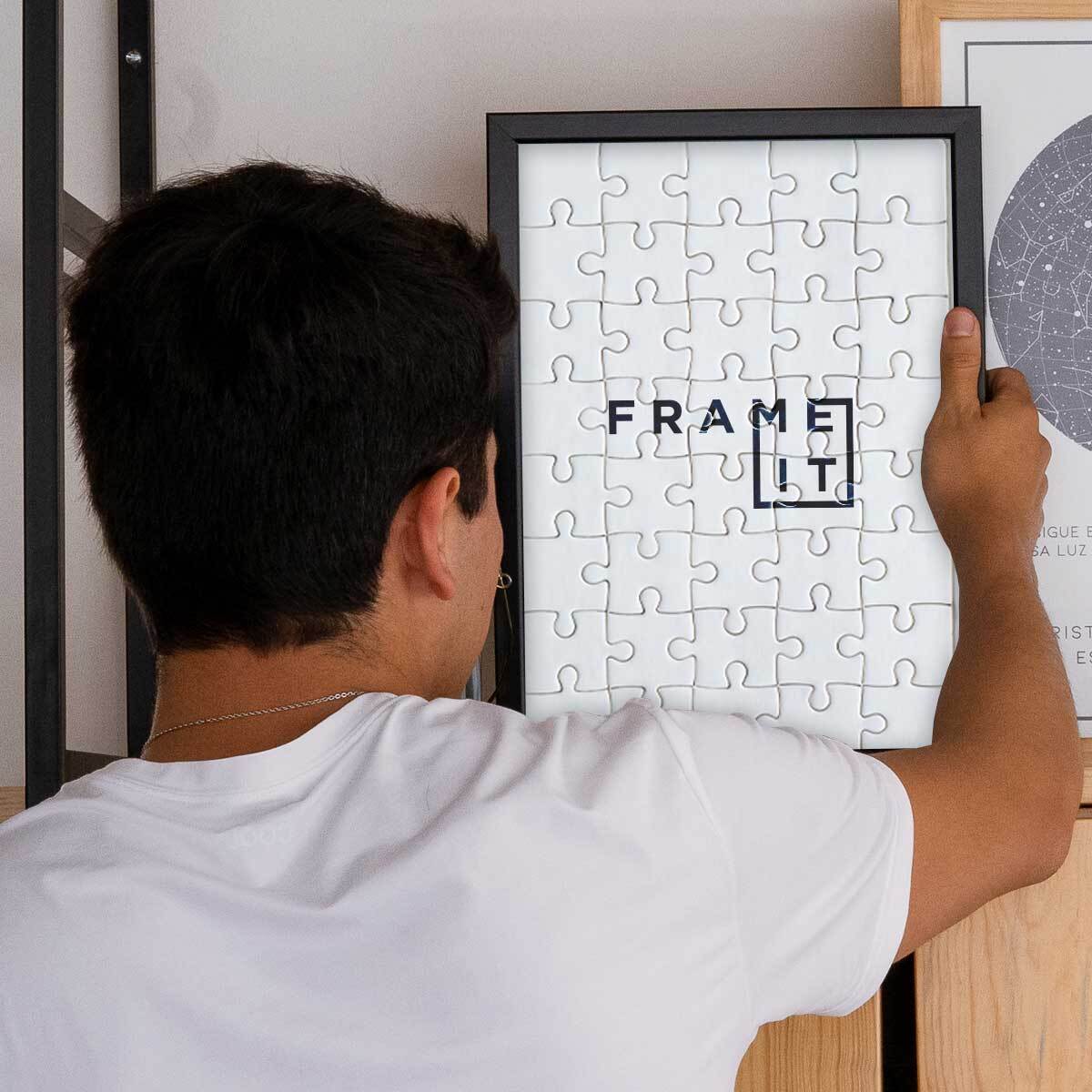 Cuadros y marcos listos para colgar y decorar tu sala